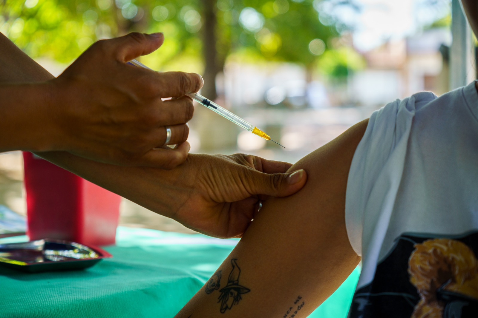 Vacunate en la plaza de tu barrio - Municipalidad Tres de Febrero